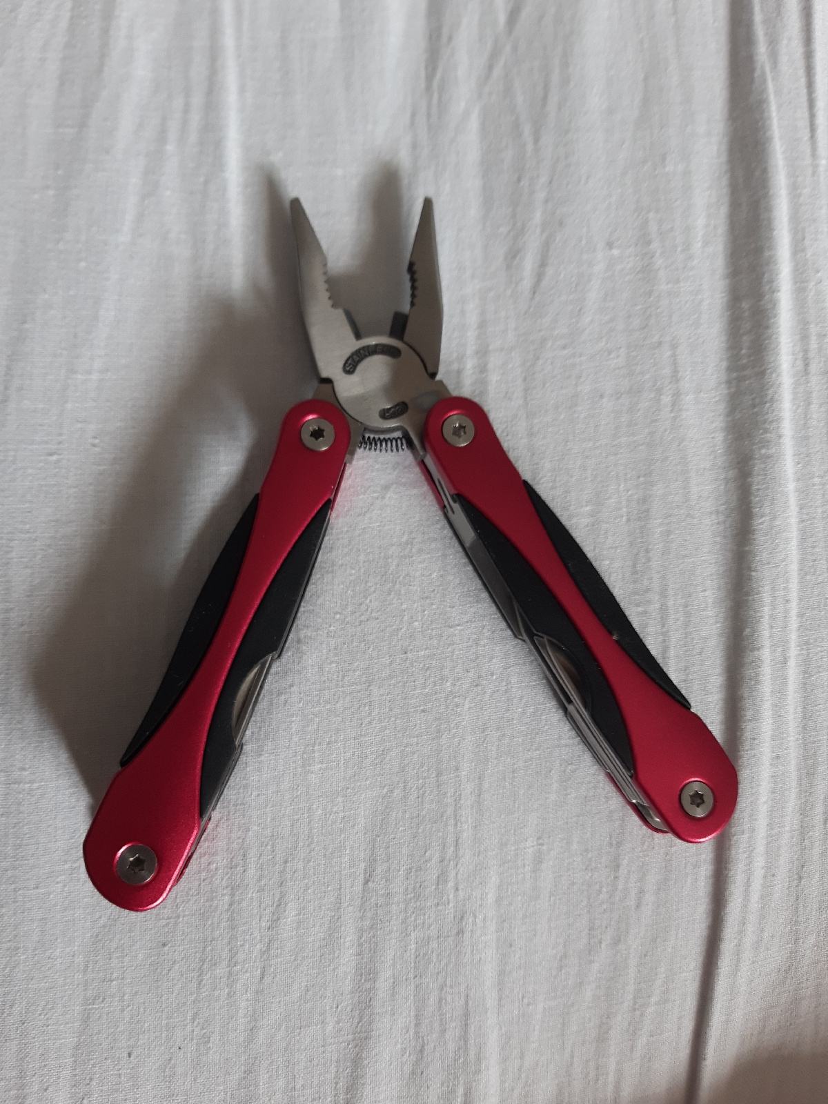 Multi alat, tzv leatherman, 17- dijelni set