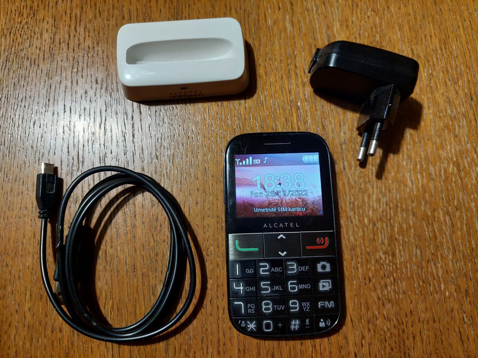 Alcatel 2001x mobitel za starije osobe