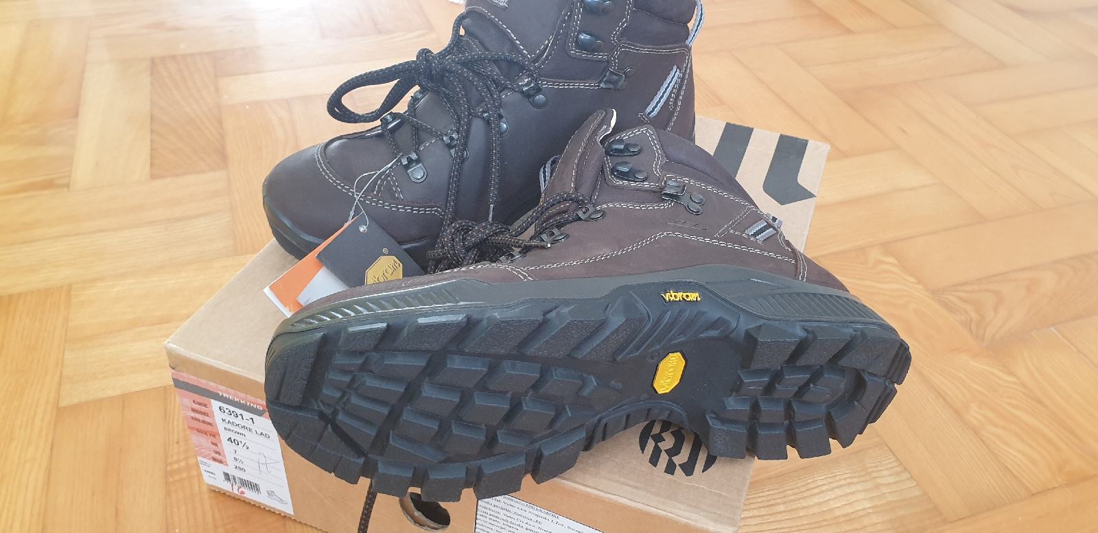 gojzerice, Alpina KADORE