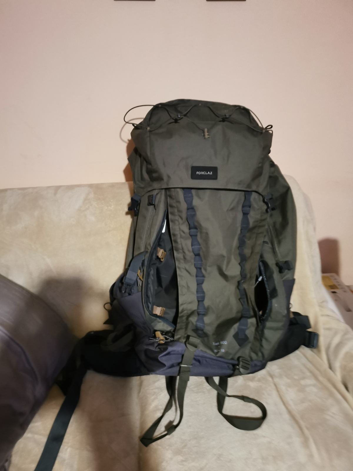 Kamperski ruksak Forclaz trek 900 (90+10 l)