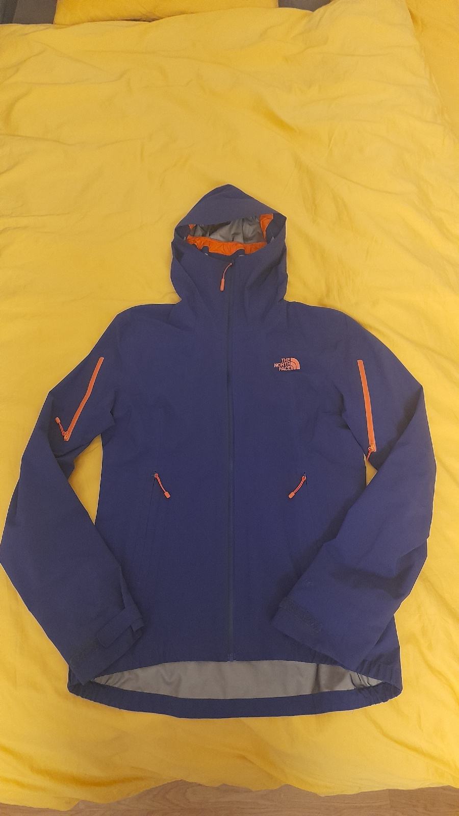 The North Face Gore-tex hard shell jakna