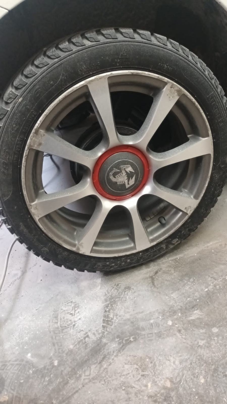 Abarth alu felge 16 gume 195/45 4 kom.