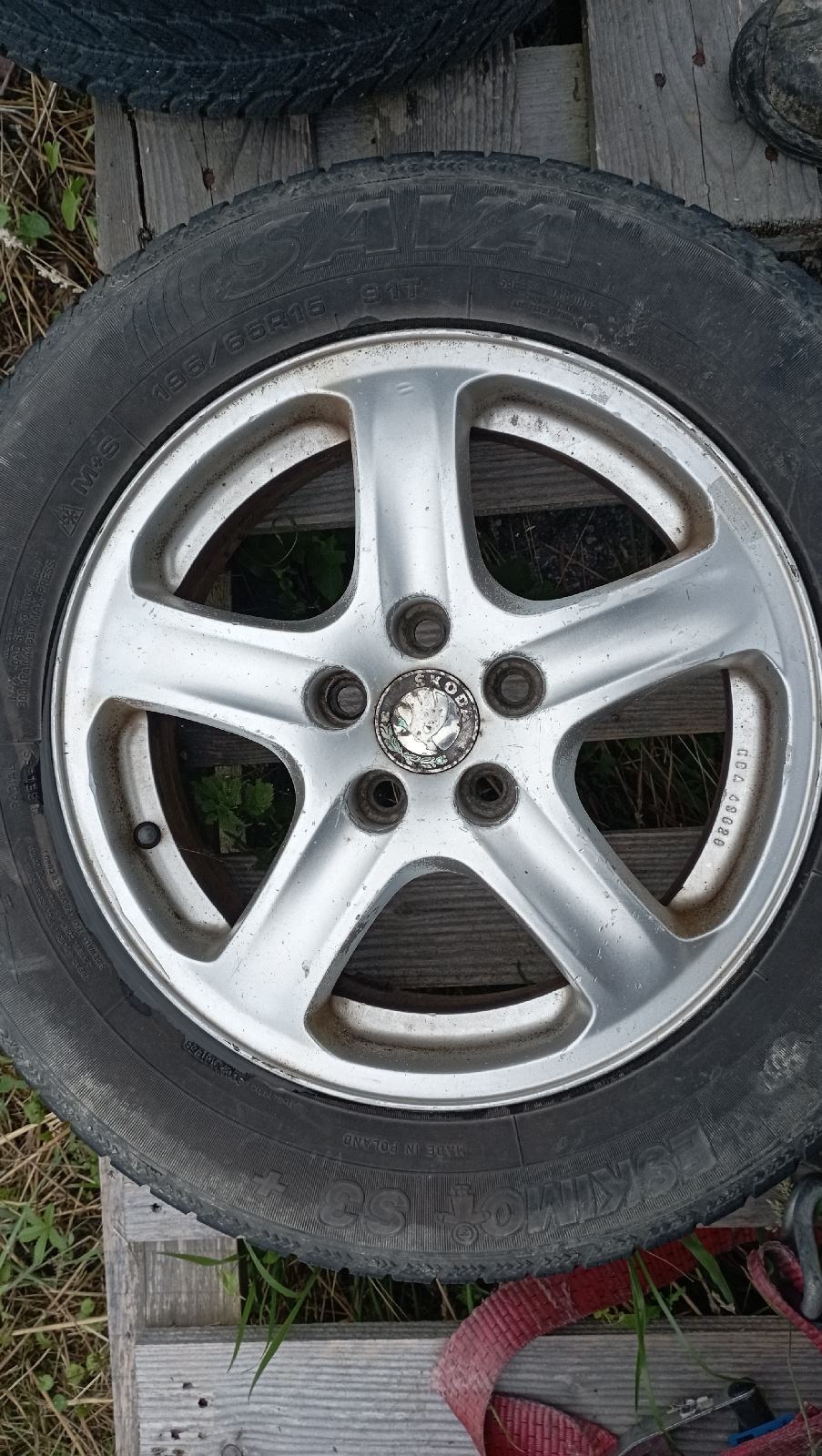 Alu felge 15 5x100 et38 6J Ronal Škoda original