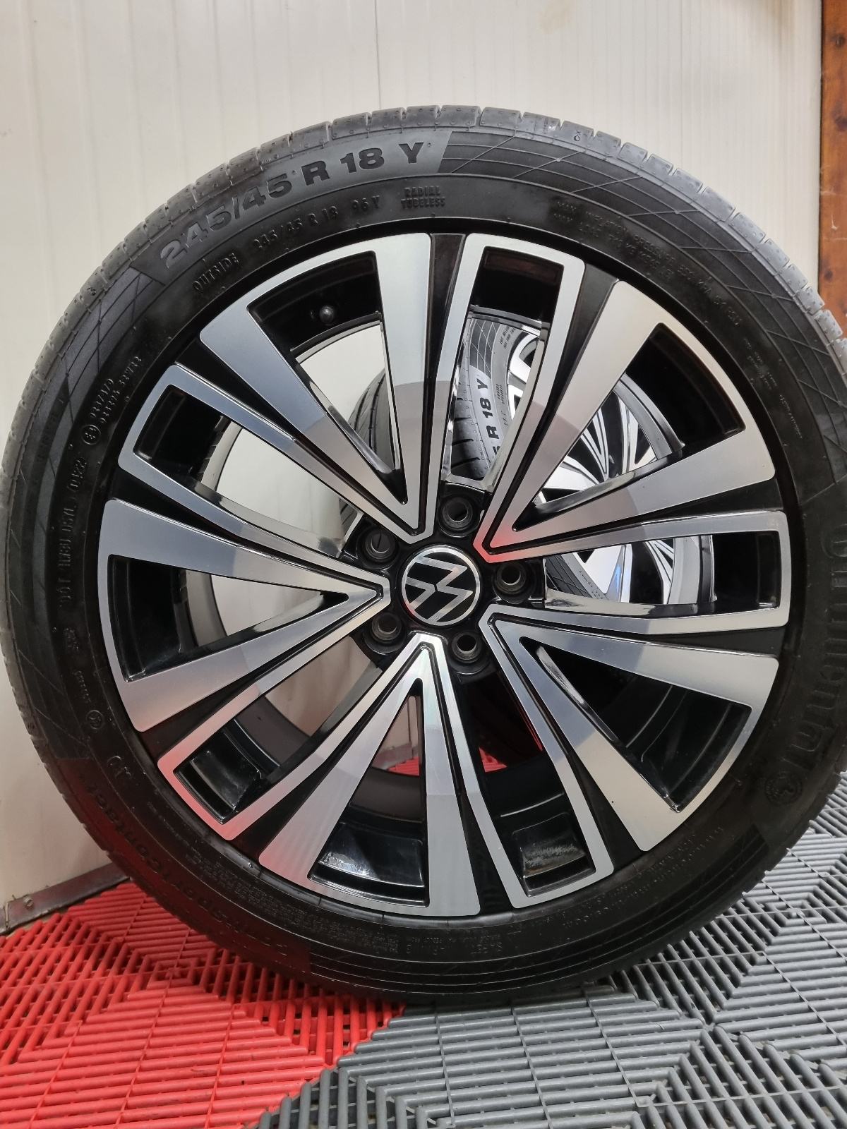 Alu felge 18cola 5x112 vw orginal Model Muscat top stanje