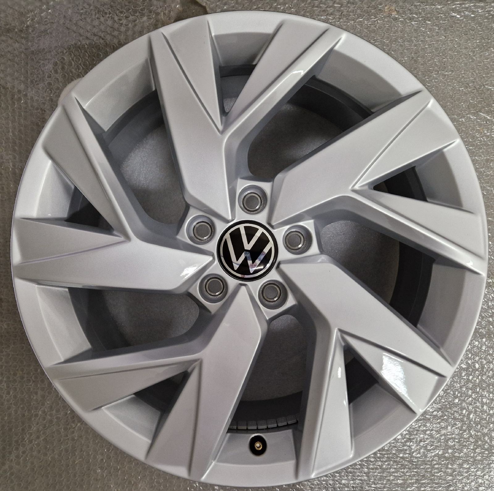 Alu felge 18 ORIGINAL VW 5x112 **NOVO**