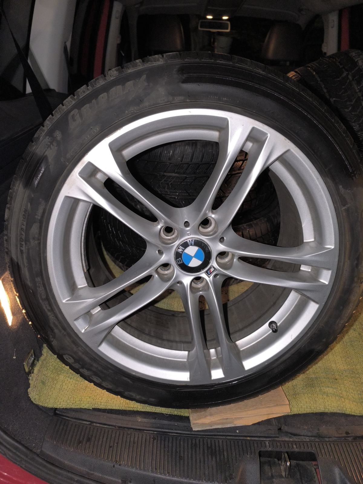 Alu felge 18 rupe 5x120, 4 kom. BMW M paket, nove zimske gume!!