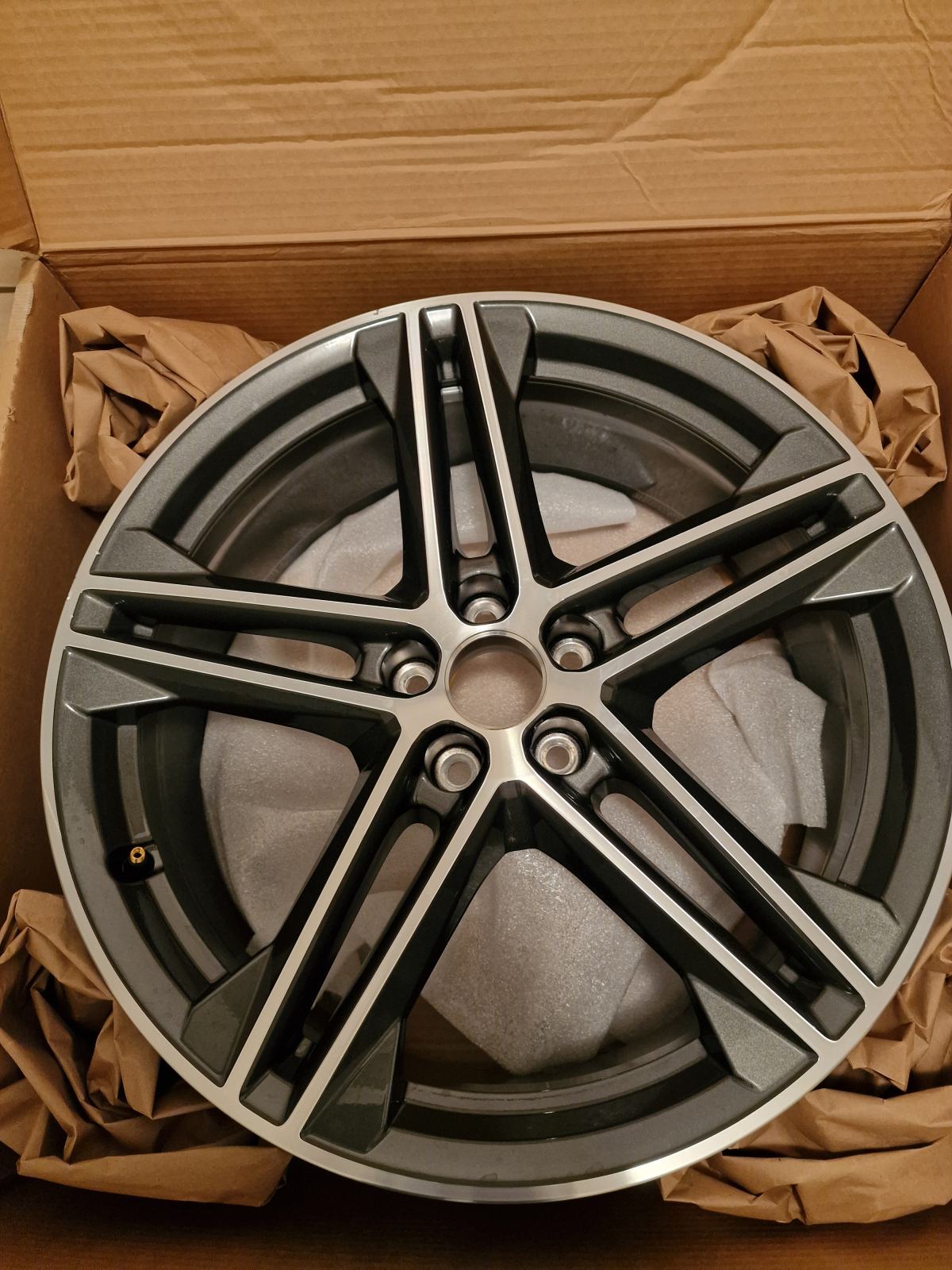 Alu felge 20 2.kom. Audi Q5 SQ5 FY. 80A601025H 8.0Jx20H2 ET39