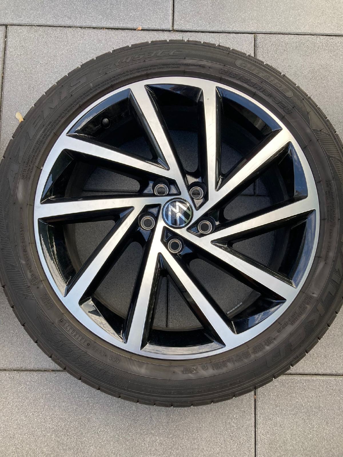 Alu felge VW - R + Gume Falken