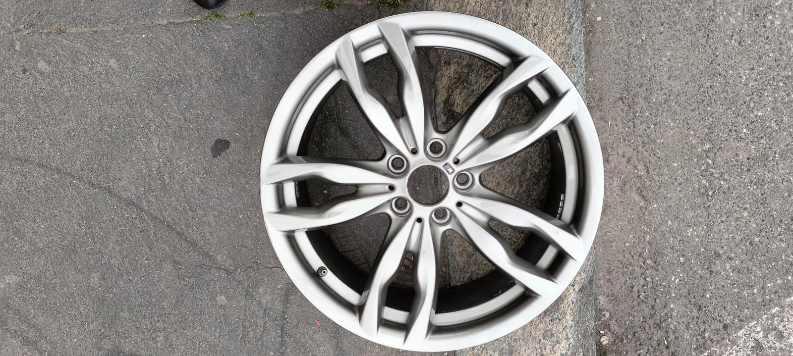 Bmw 5 F10/ F11 Style 434M original alu 20 odlične