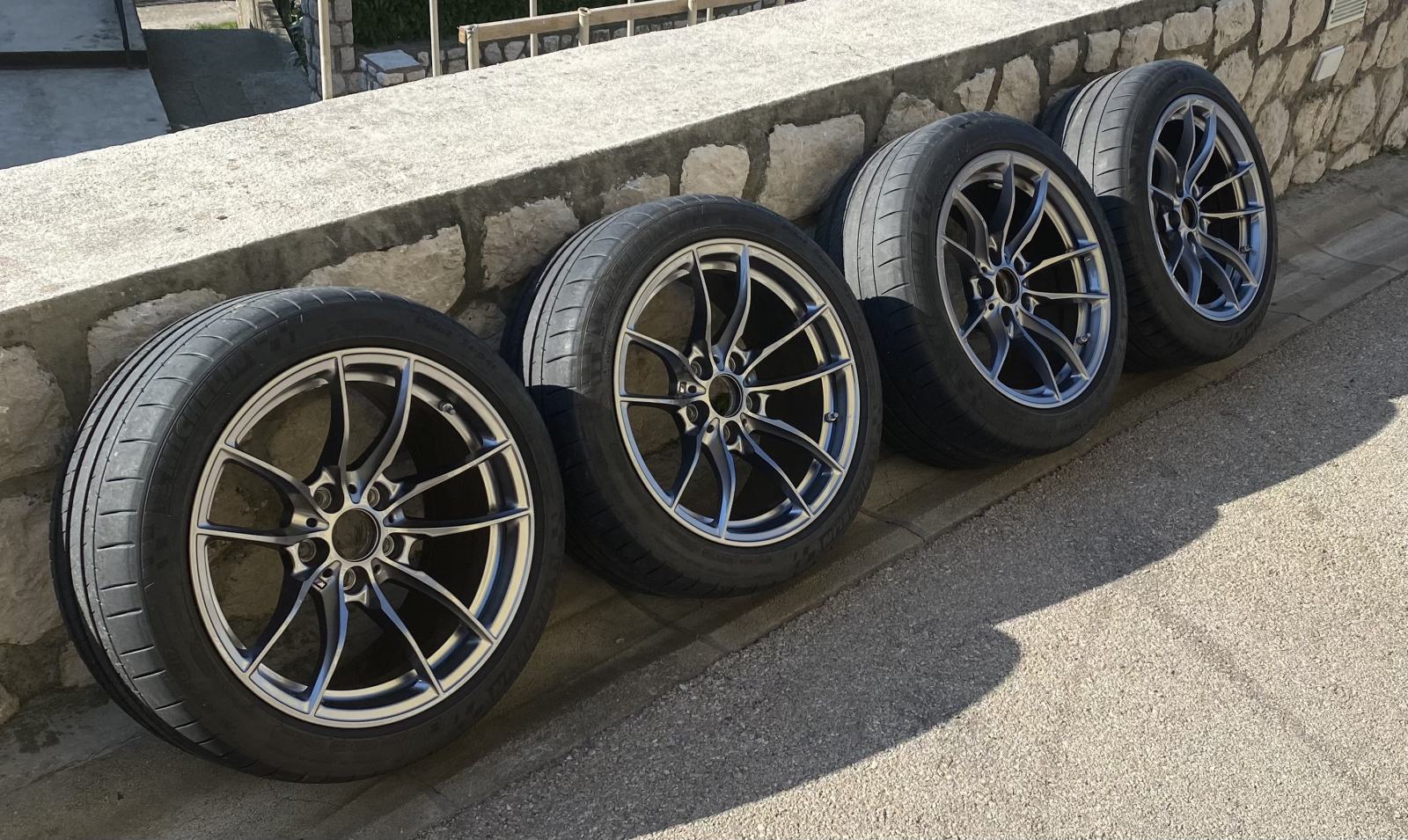 BMW Alu felge 18 F80 F82 4 kom. V-SPOKE 513M