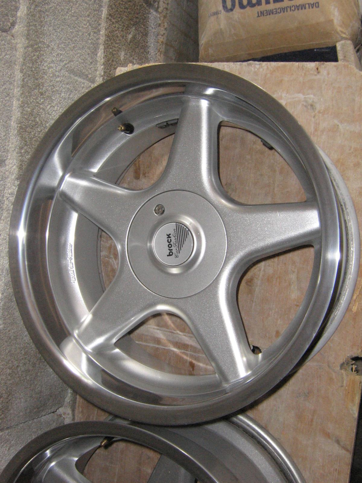 BROCK B1 alu felge 17 4x100 + GUME 225/45/17