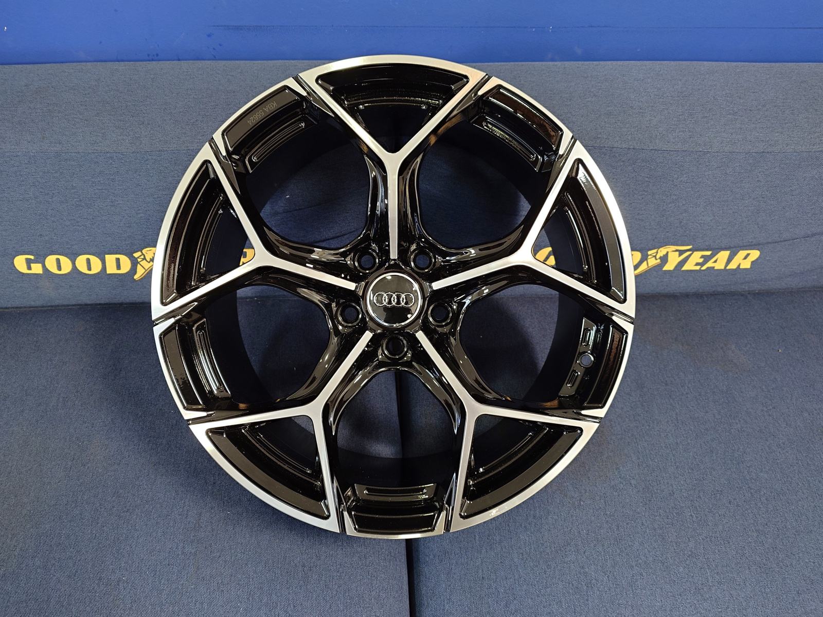 GMP ULTRIVITY ZA AUDI Q4, ŠKODA ENYAQ, VW ID.4 / 5 / 7, 4 kom.