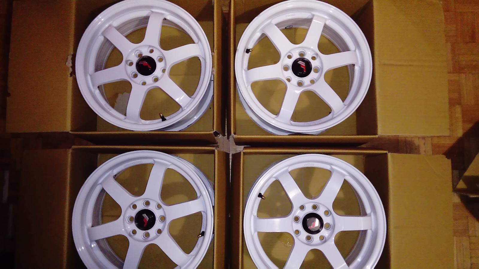 Japan Racing 3 JR3 Alu felge 16 rupe 4x100, 4 kom.