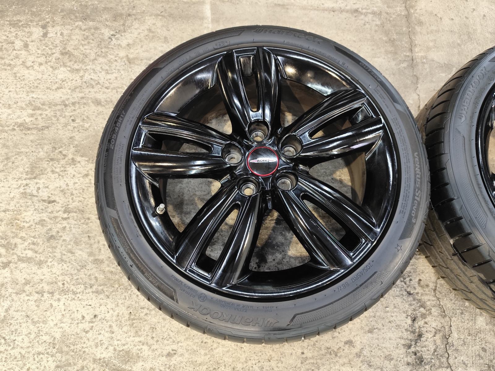 Mini Cooper JCW orginal felge sa gumama