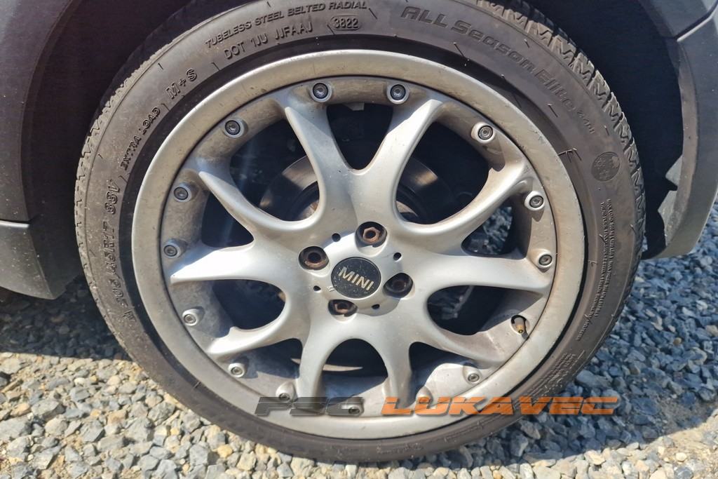 MINI COOPER R52 ALU FELGE 17 COLA 205/45R17 2005.