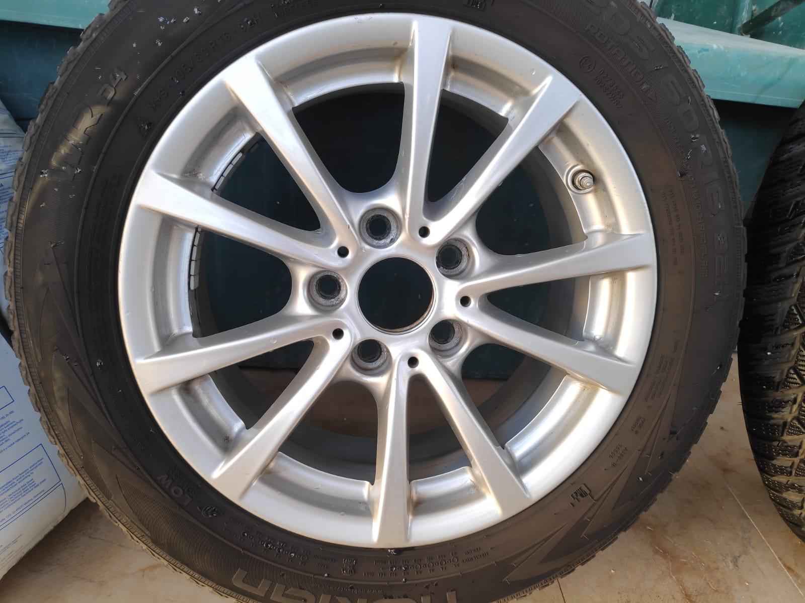 *ORIGINAL* BMW ALU felge style 390 16 5x120 + odlicne gume