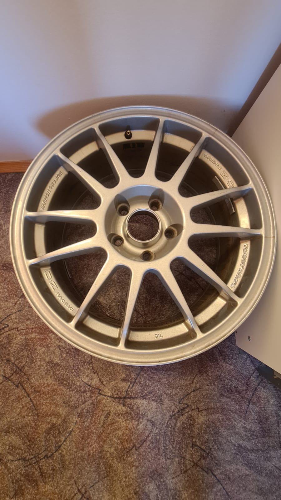 Oz superleggera 17” 8j et35