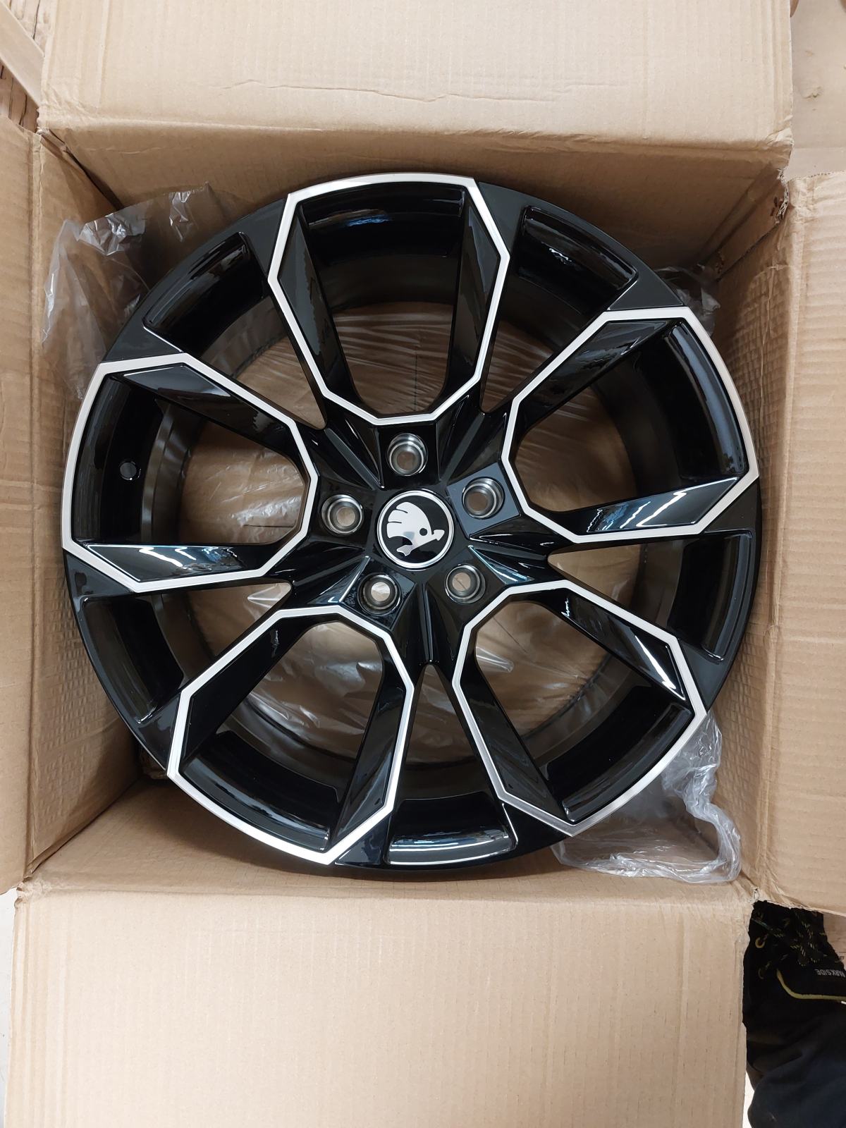 Škoda Xtreme 18 cola alu felge 18 5×112 , nove