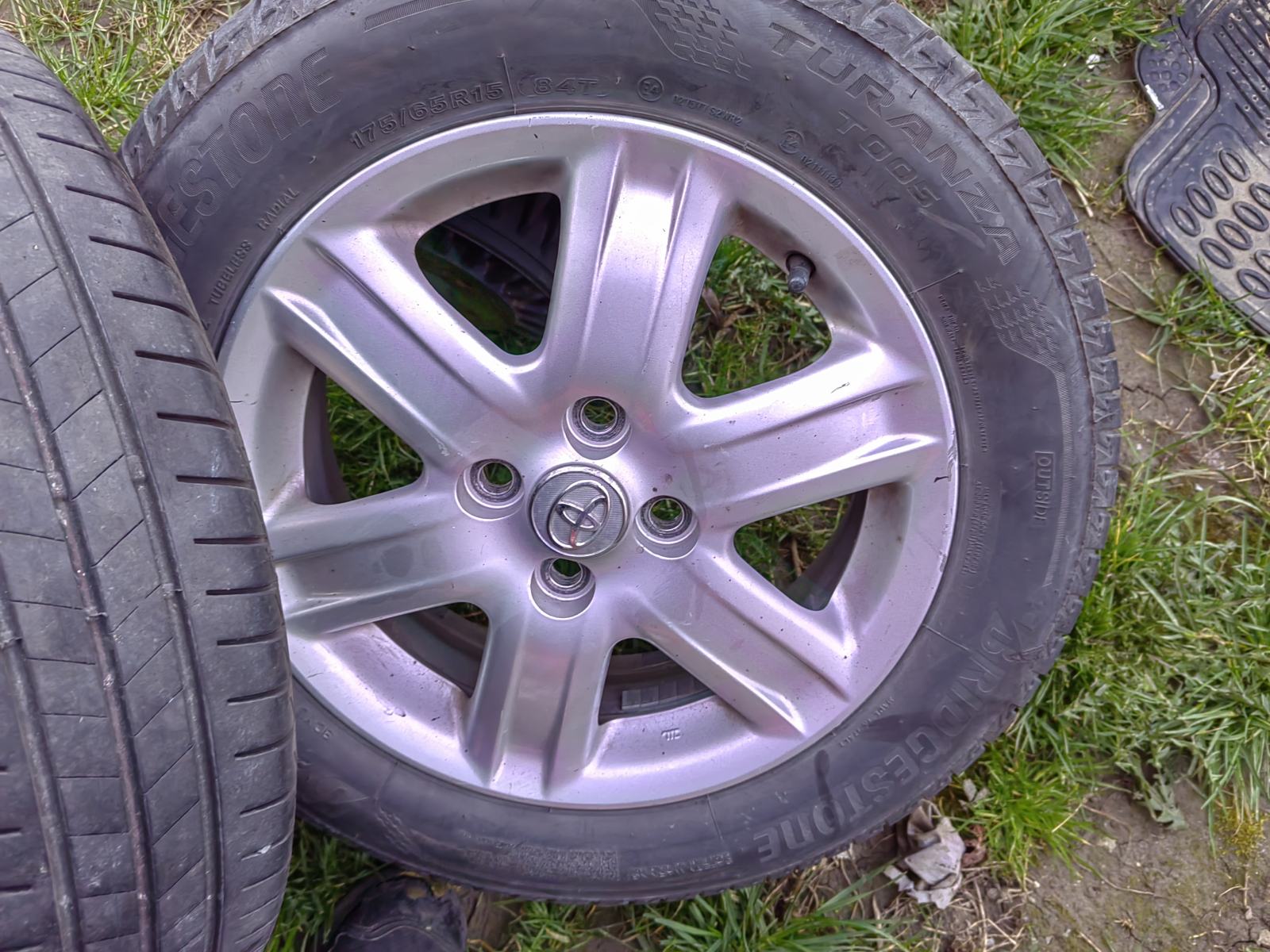 Toyota iQ Alu felge 15 rupe 4x100, 3 kom.