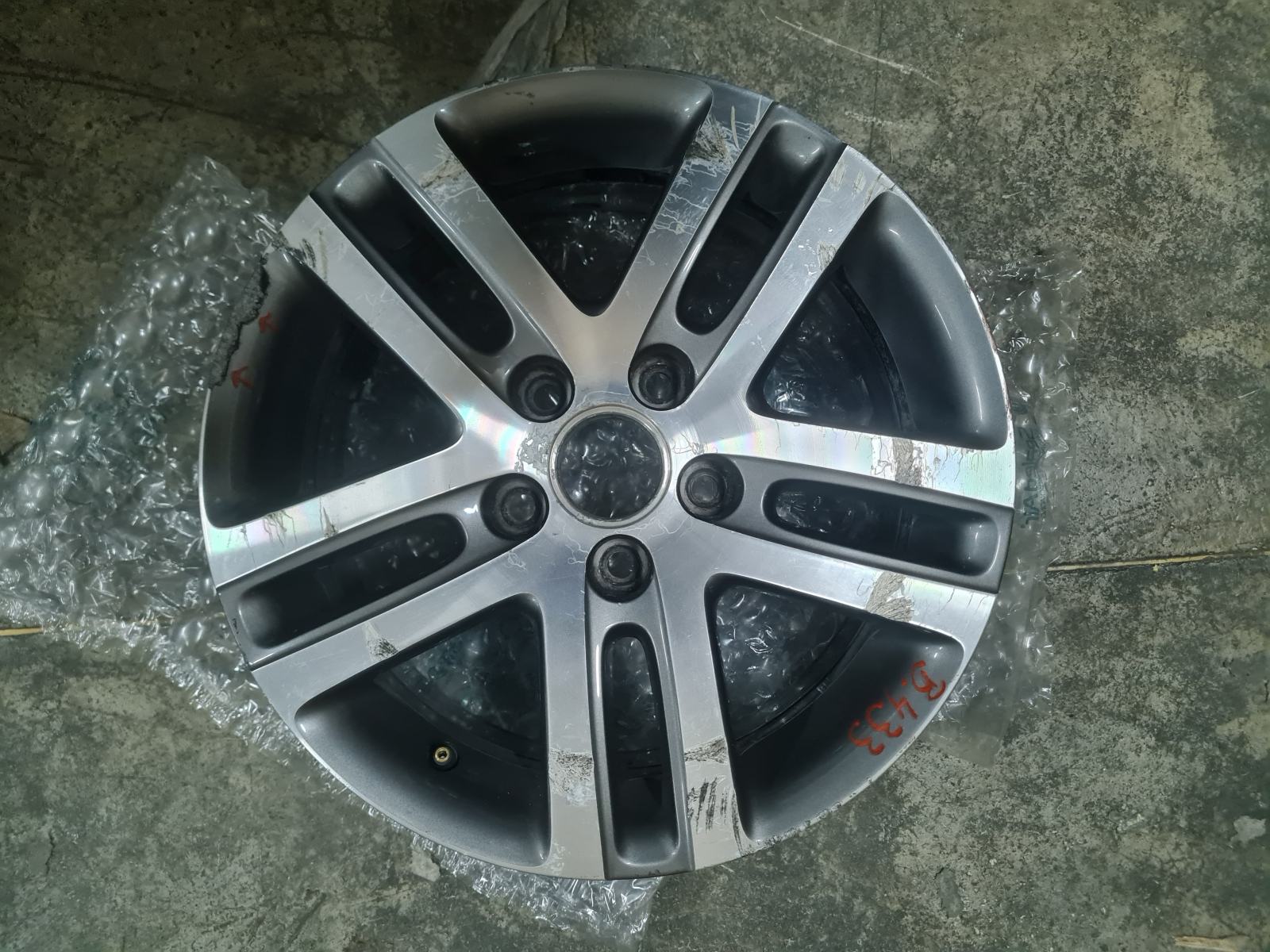 VW GOLF 6 / TOURAN Alu felge 16 rupe 5, 1 kom.