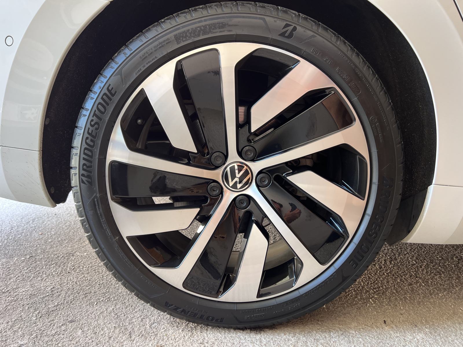 VW Montevideo original felge 19, nove Bridgestone gume