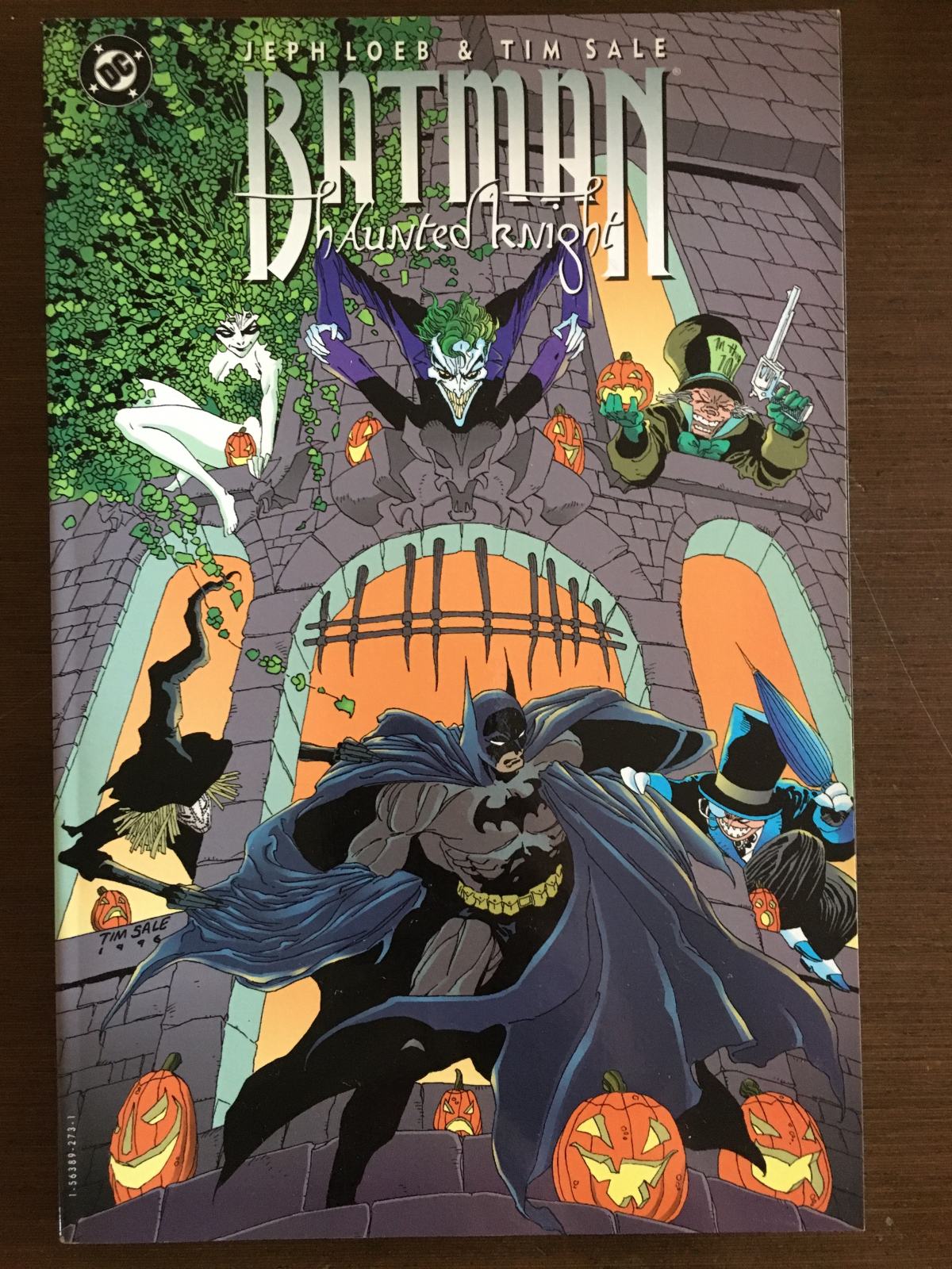 BATMAN: HAUNTED KNIGHT