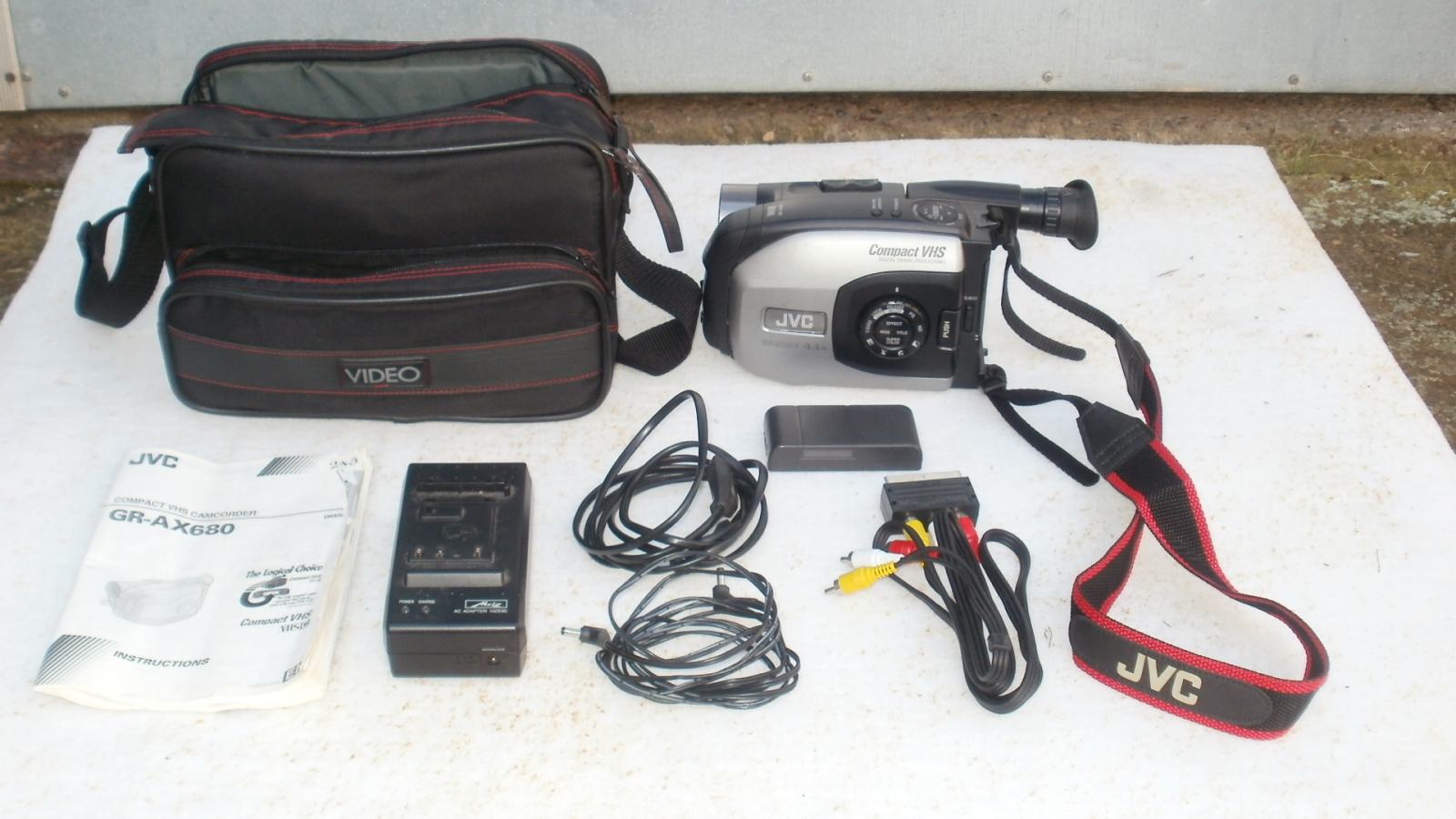 KAMERA JVC VHS-c GR-AX680 - KAMERA VHS-c JVC GR-AX680