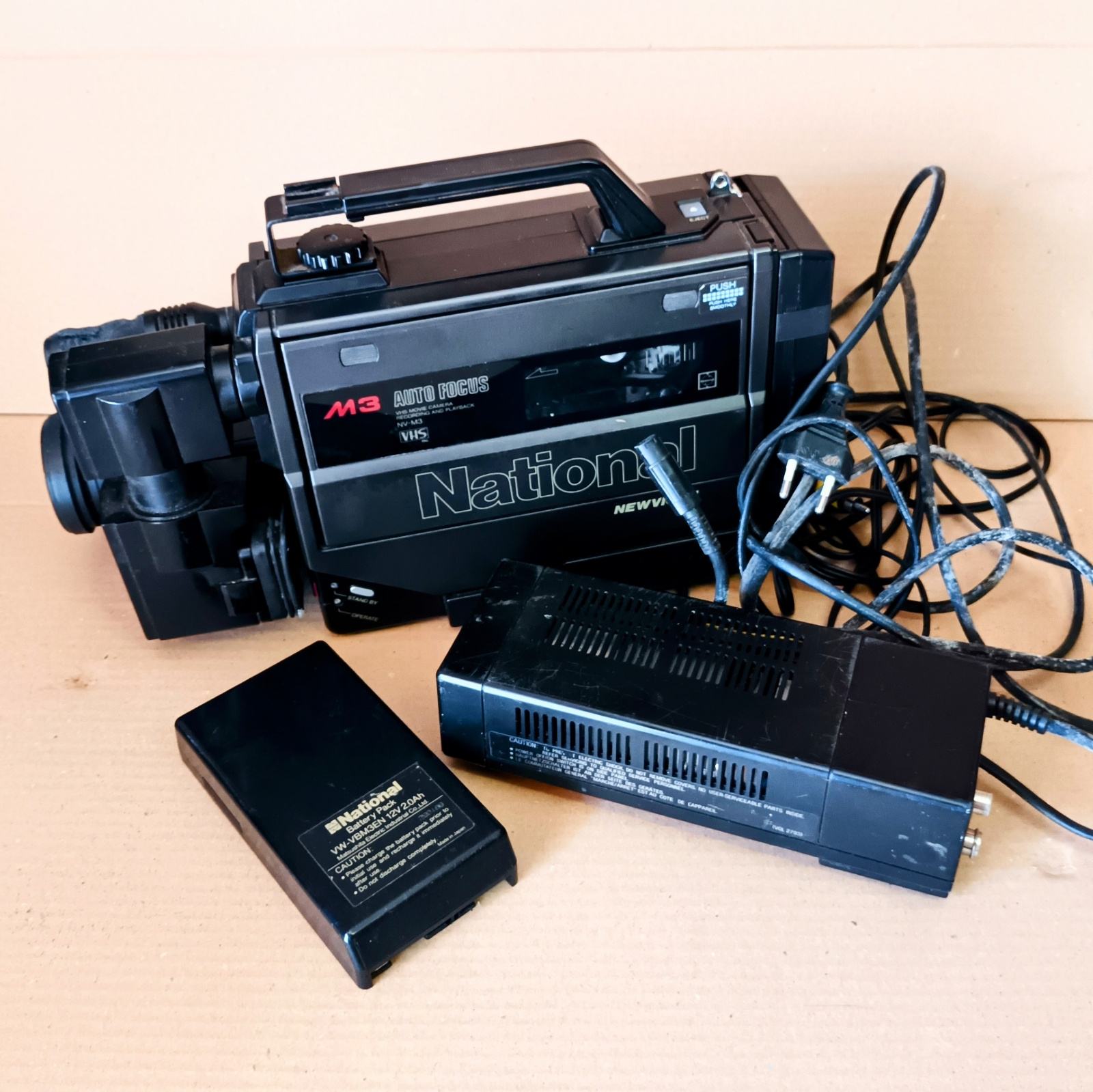 VHS video kamera - ⚡️National M3⚡️