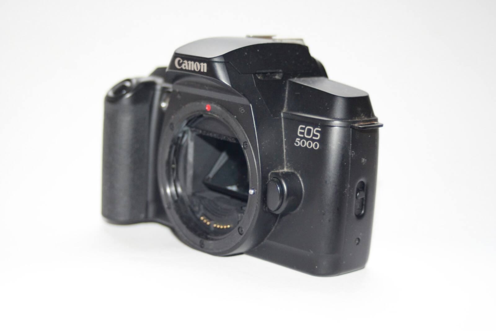 Canon EOS 5000