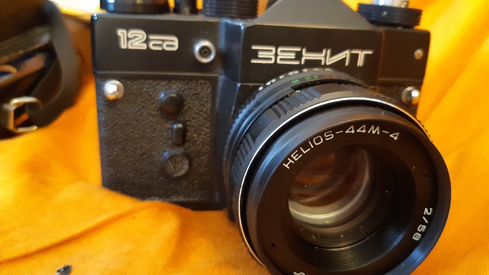 fotoaparat Zenit 12 sd