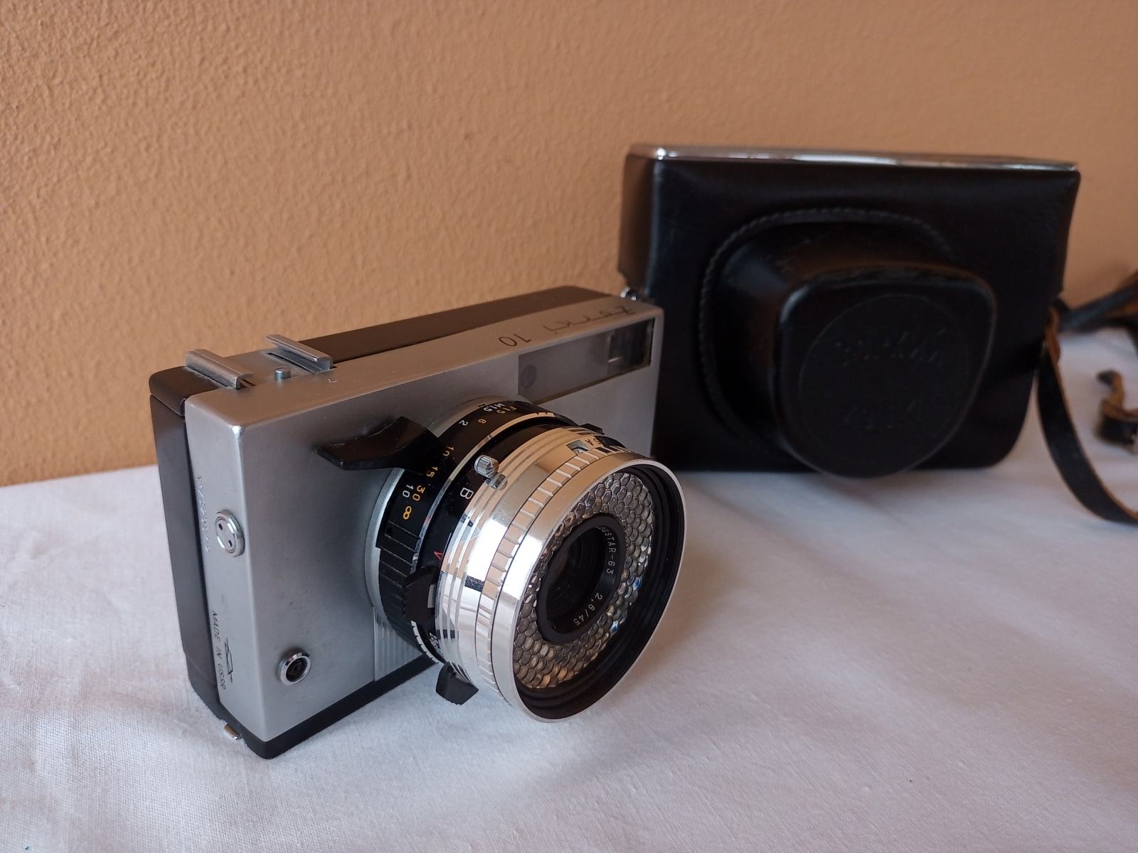 Zorki 10, analogni fotoaparat, torbica, objektiv Industar-63, ne radi