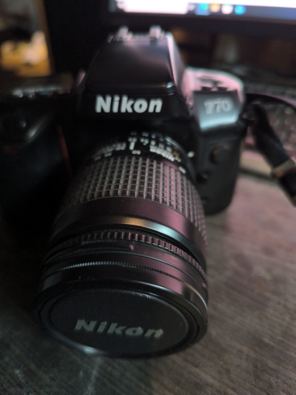 Nikon F70