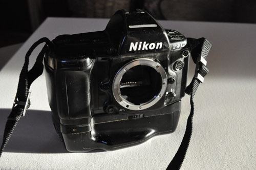 Nikon F90X plus originalni grip MB10 SNIŽENO!