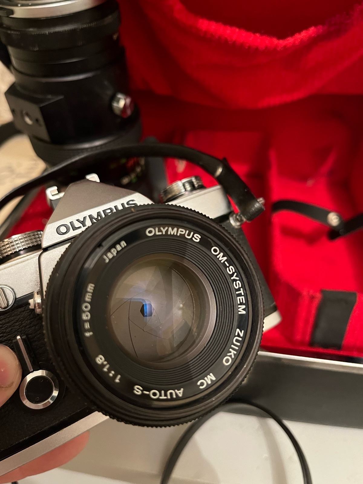 Olympus OM1 analogni fotoaparat s opremom