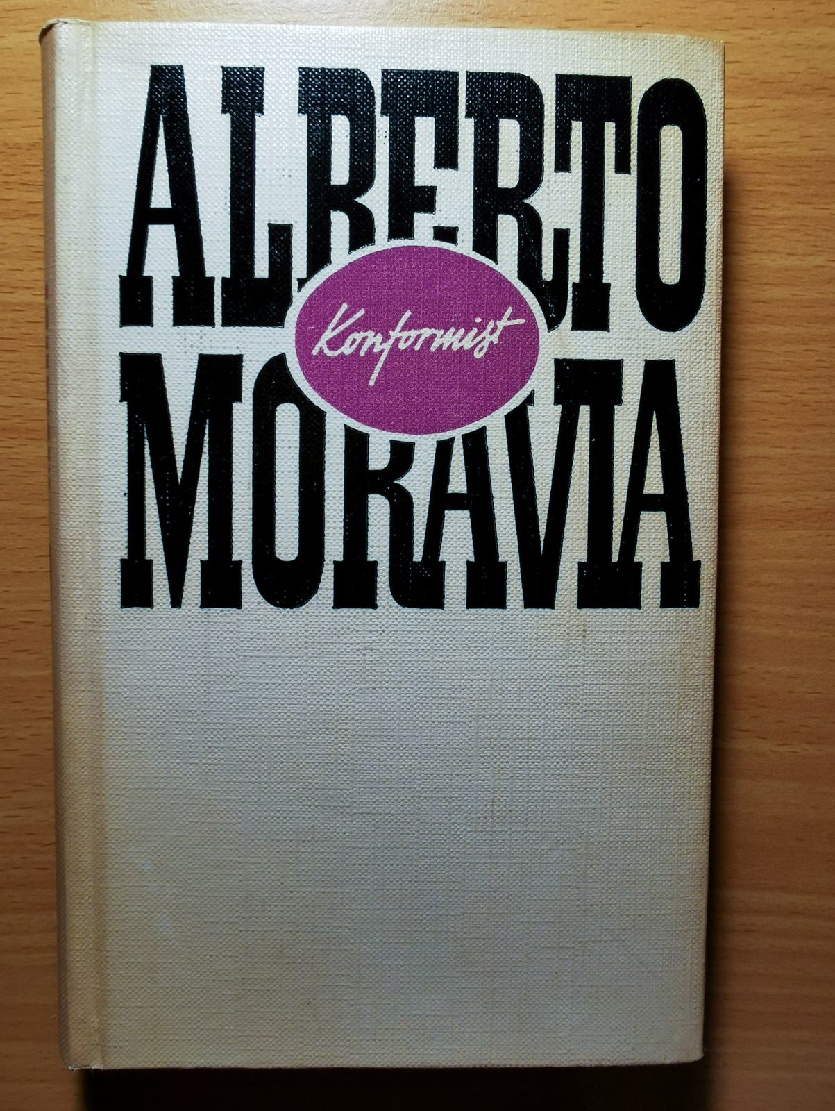 Alberto Moravia – Konformist (4)