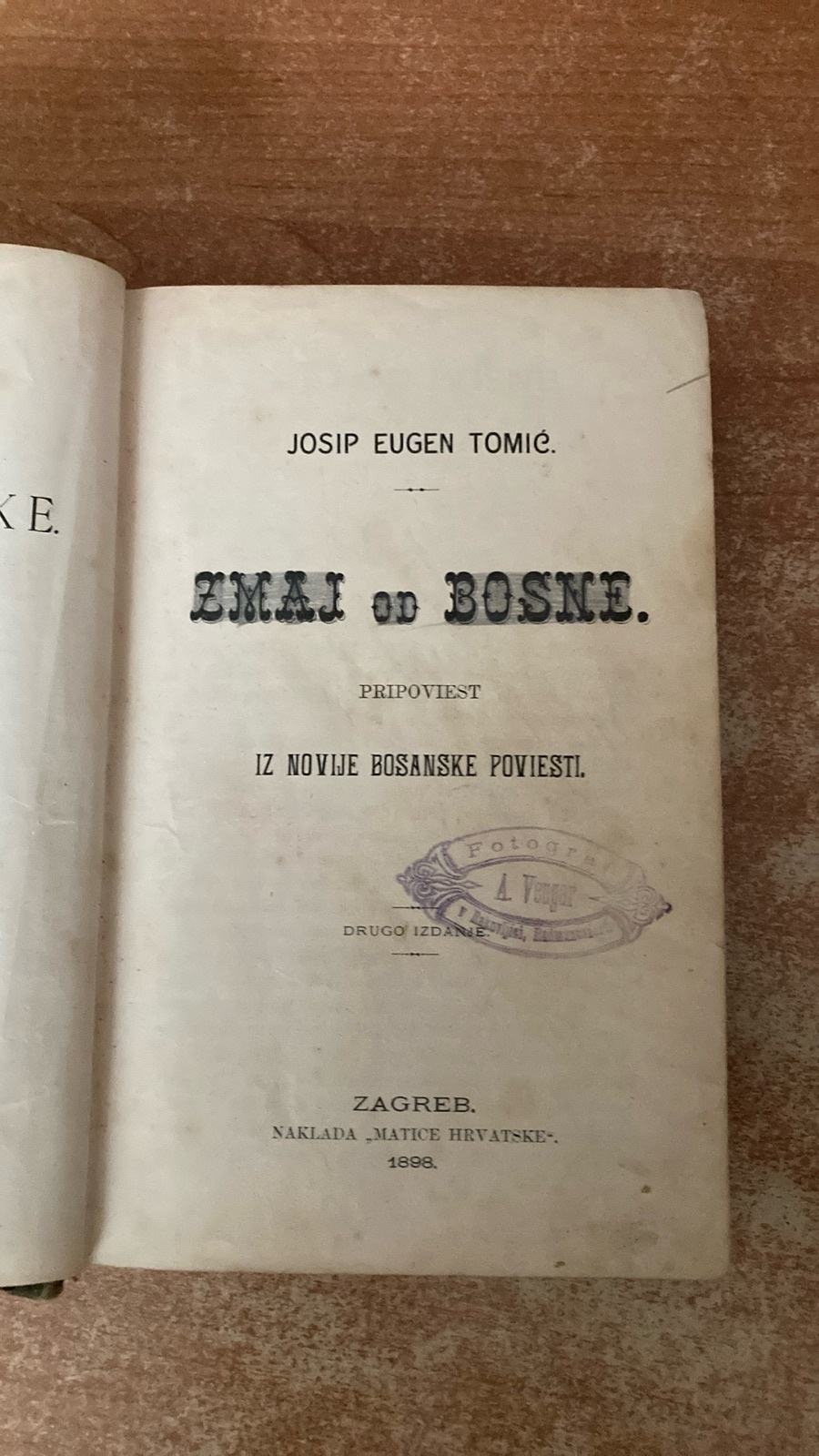 TOMIĆ:ZMAJ OD BOSNE/OSMAN-AZIZ:BEZ NADE/EMIN:USAHLO VRELO,3 KNJIGE U J