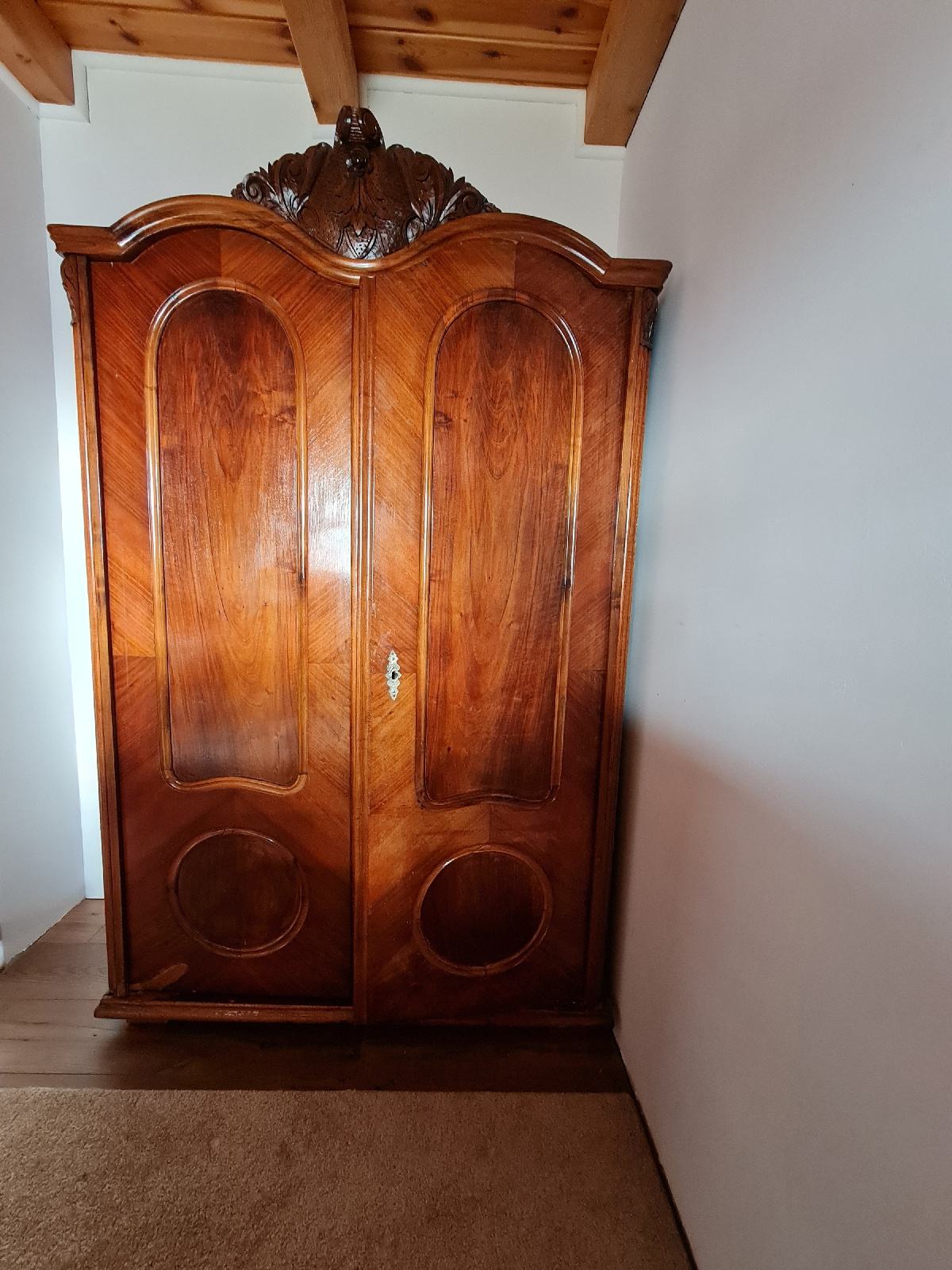 antikni ormar Alt deutsch