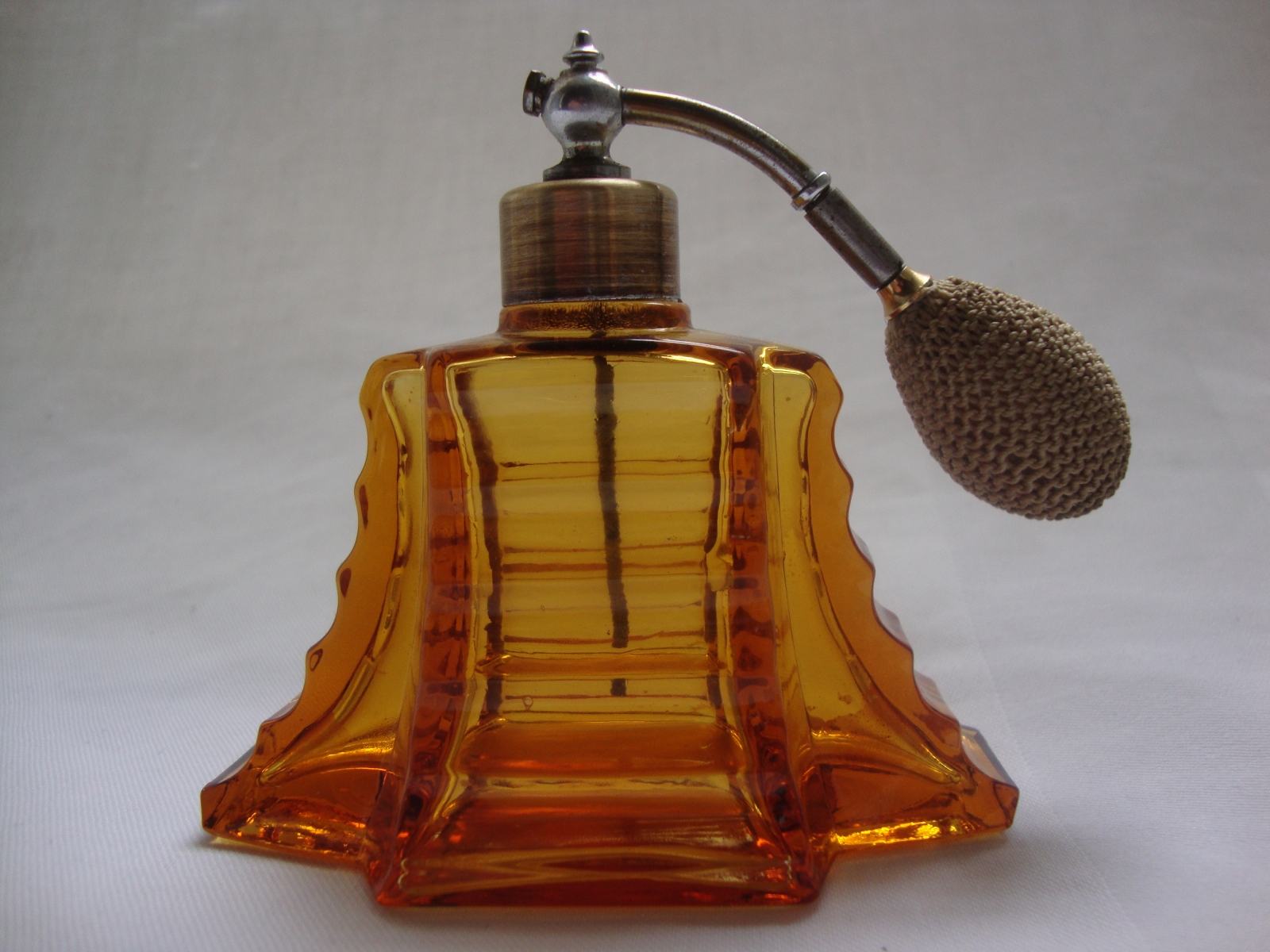 ANTIQUE PERFUME AMBER GLASS BOTTLE - ART DECO 1920.-PARFEMSKA BOCA