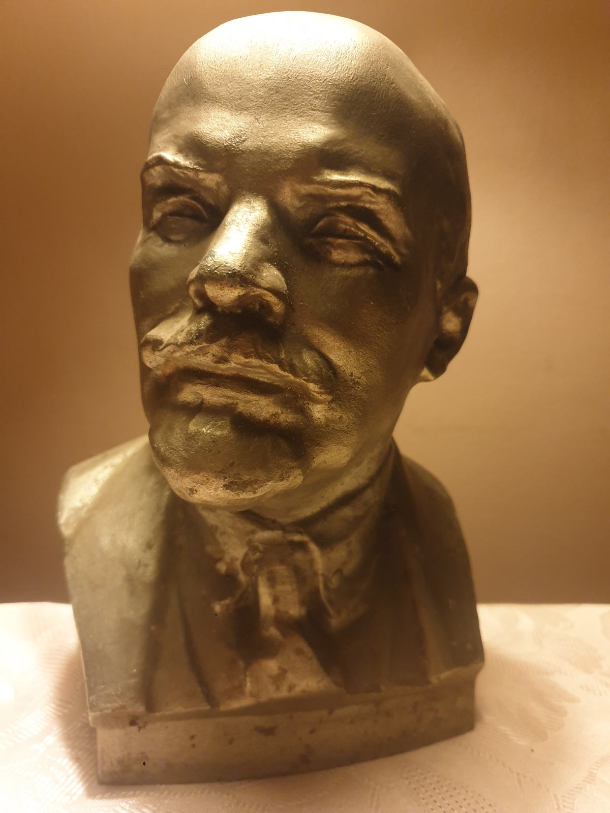 BISTA LENJIN ALUMINIJ 16x26 CM POTPISANO