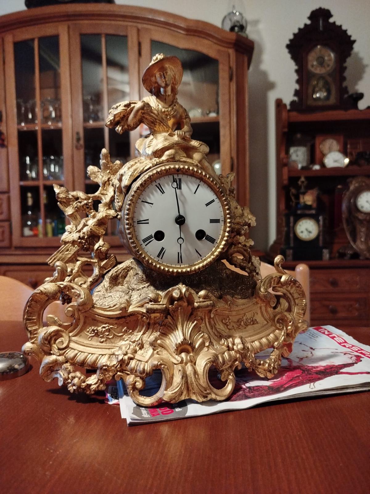 Francuski mehanički kaminski sat