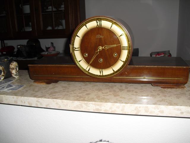 Kaminski sat Karl Lauffer