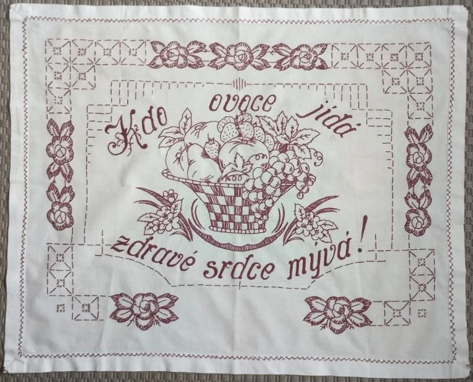 kuhinjska zidna vezena krpa