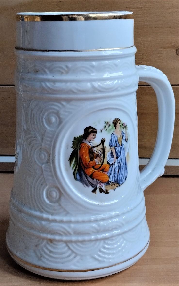 oslikana porculanska krigla