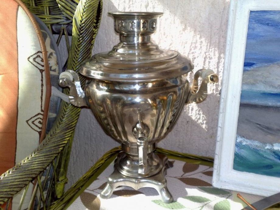 Ruski čajnici Samovari