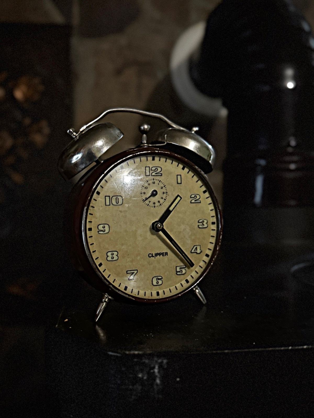 Stari clipper mehanicki sat budilnik