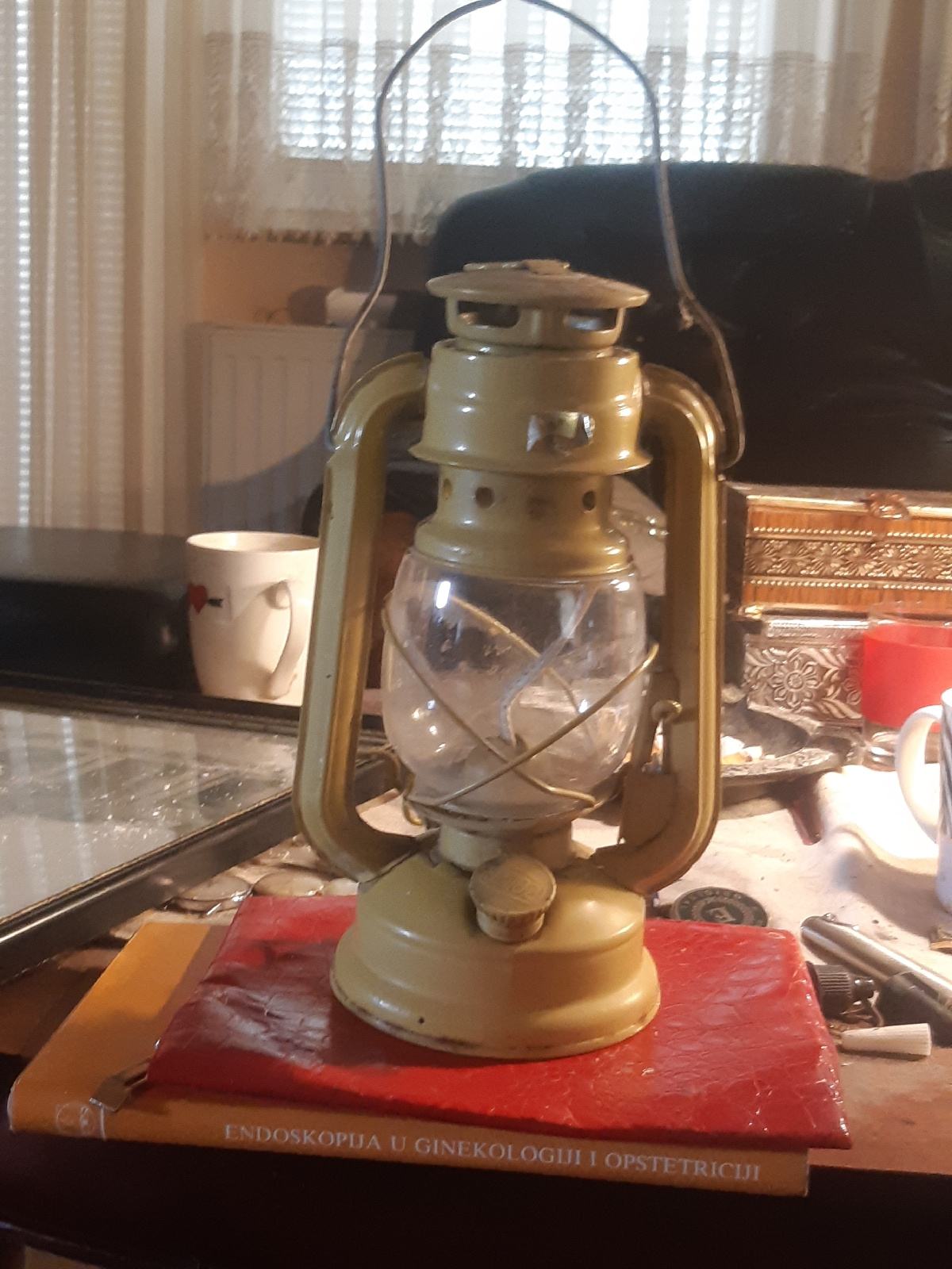 Stari fenjer perolejski