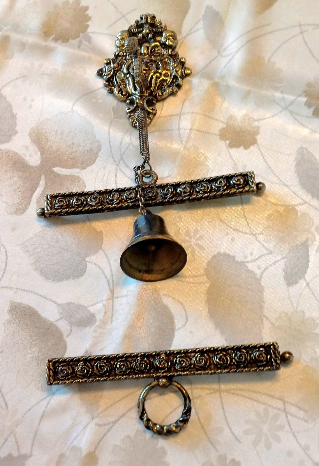 Stari mesing zidni ukras