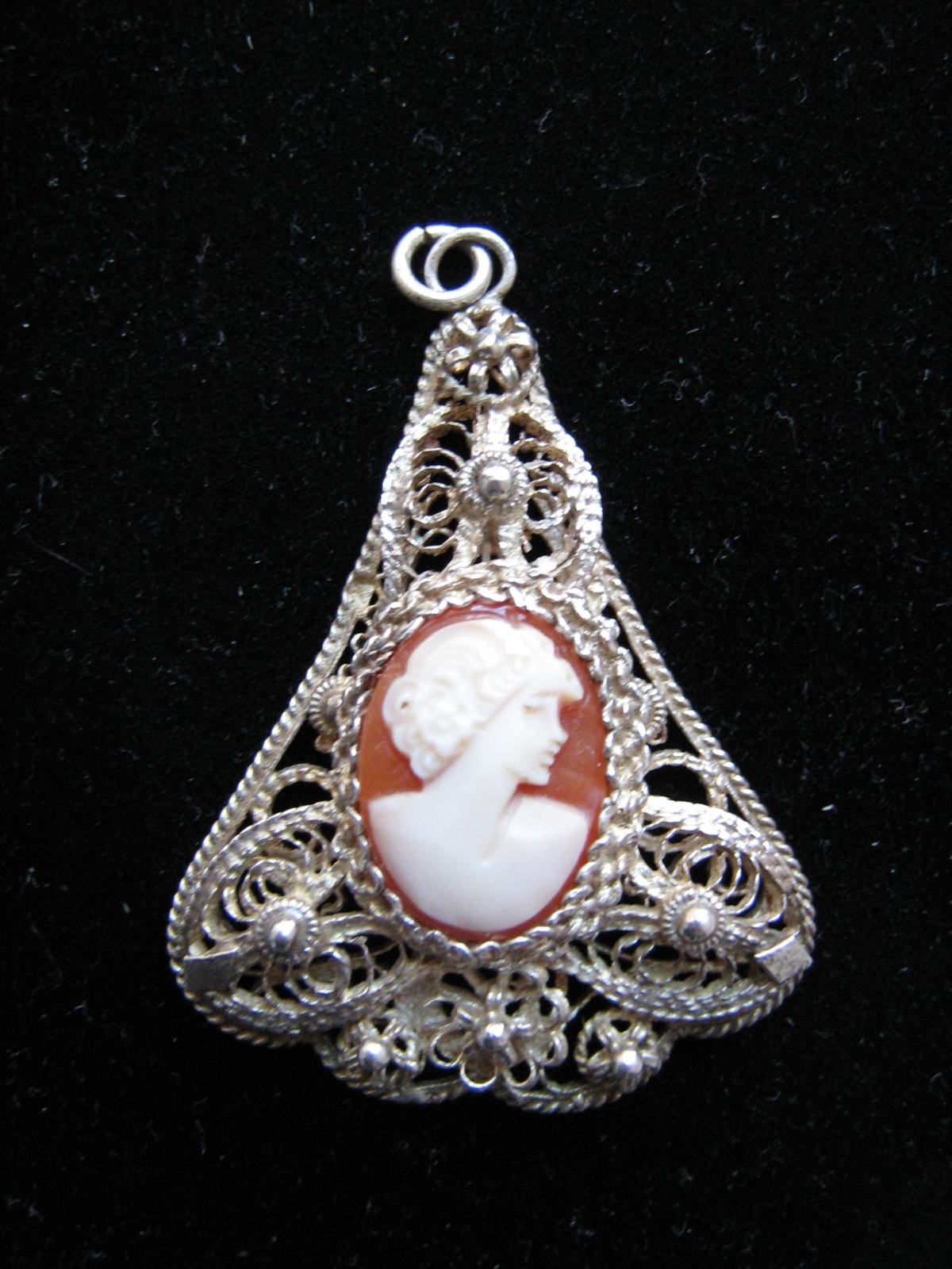 Srebrni filigran privjesak sa kameo / SILVER FILIGREE PENDANT cameo