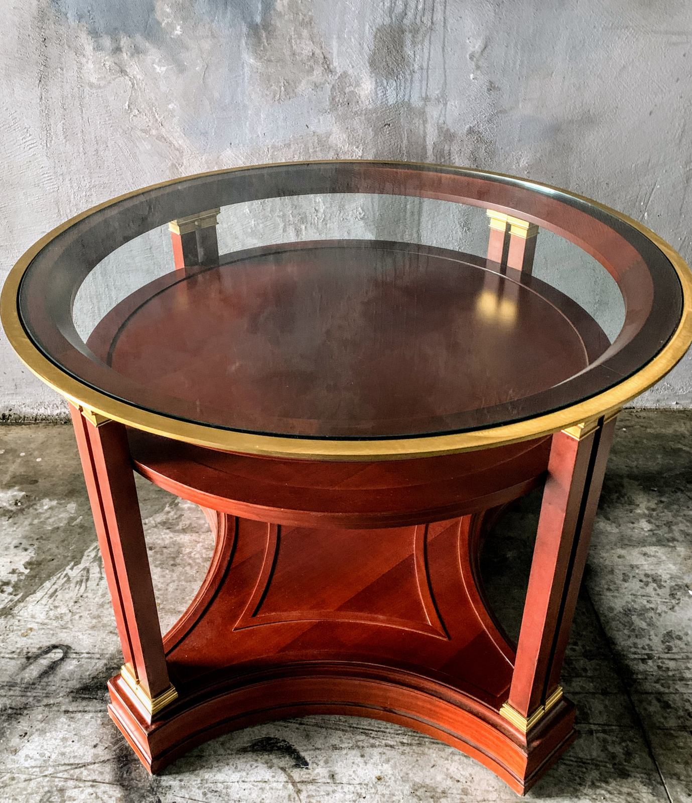 Versace reprezentativni stol studio Milano