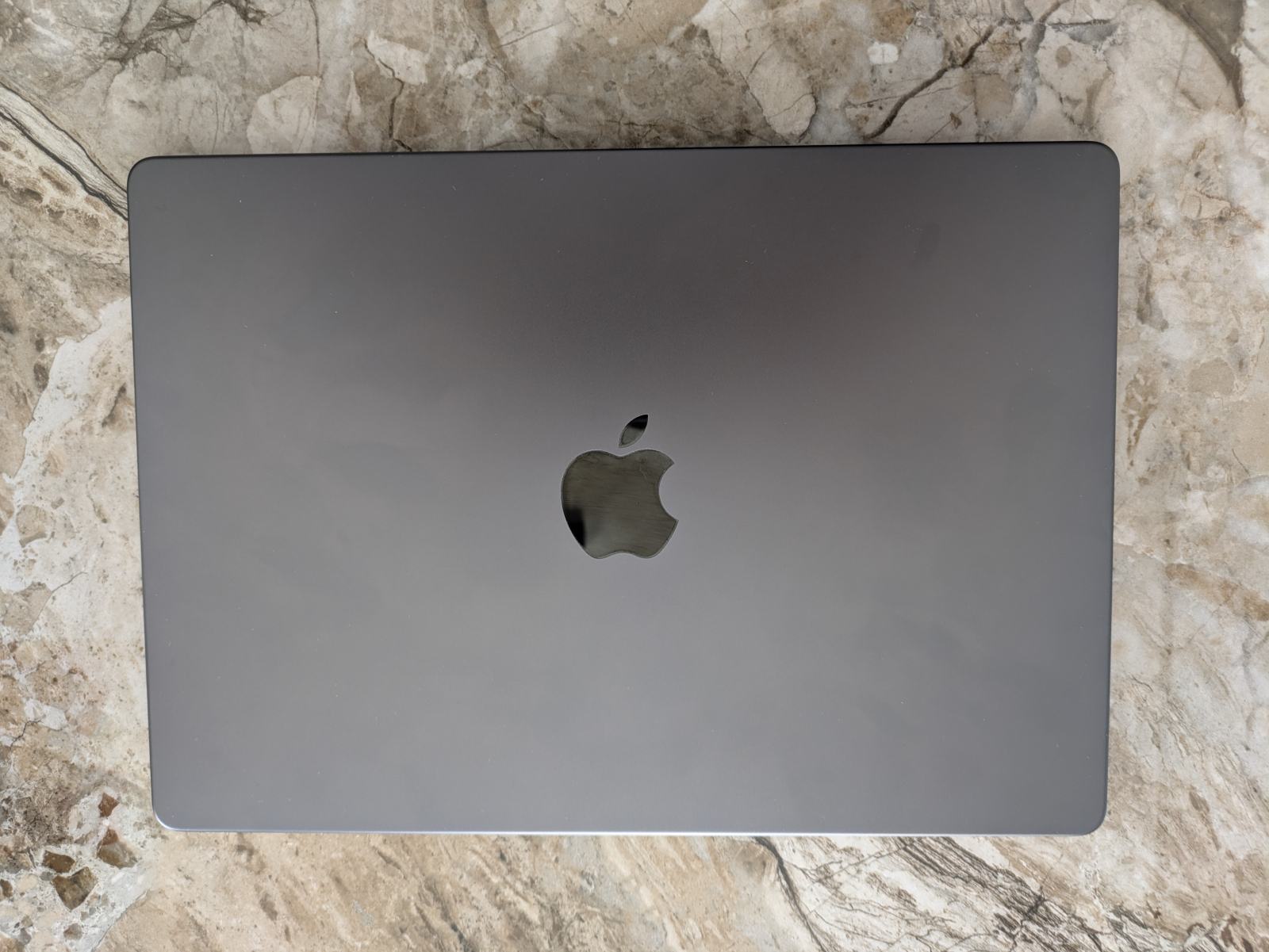 Apple MacBook Pro 14 / M4 Pro / 48GB RAM / 1TB SSD / RAČUN
